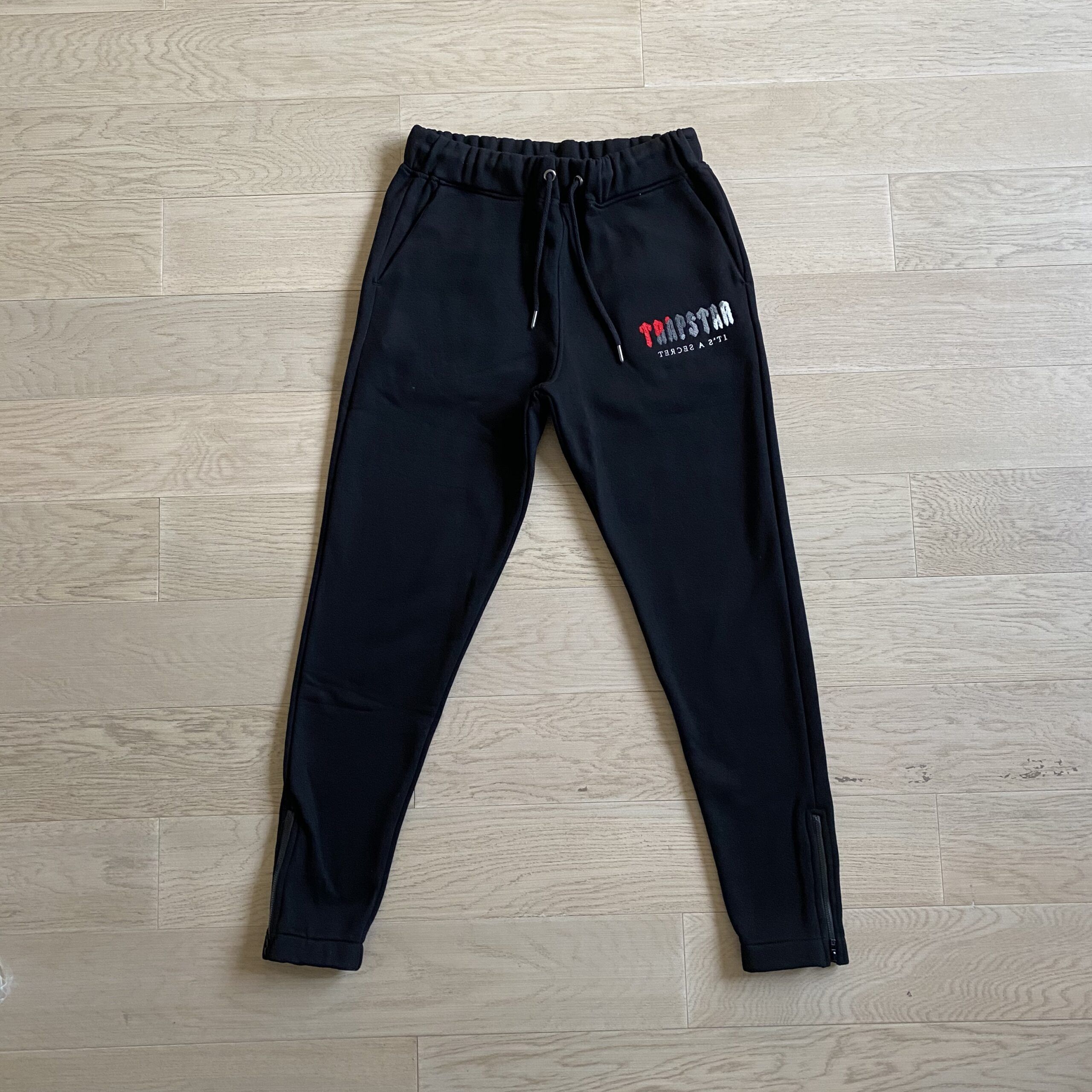 Chandal Trapstar largo- Red – Zapasuniversal
